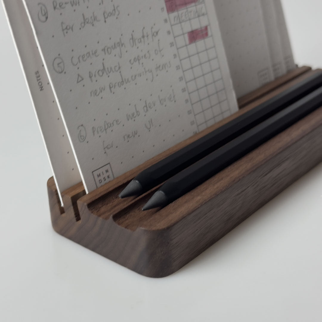 Card & Pencil Tray | Minimal Desk Setups